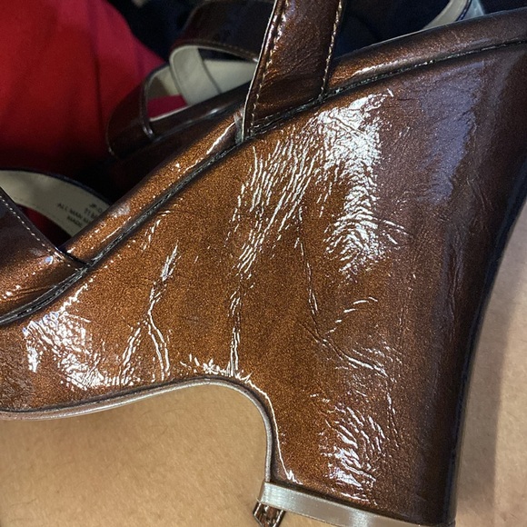 Jessica Simpson | Shoes | Jessica Simpson Metallic Jilly Bronze ...